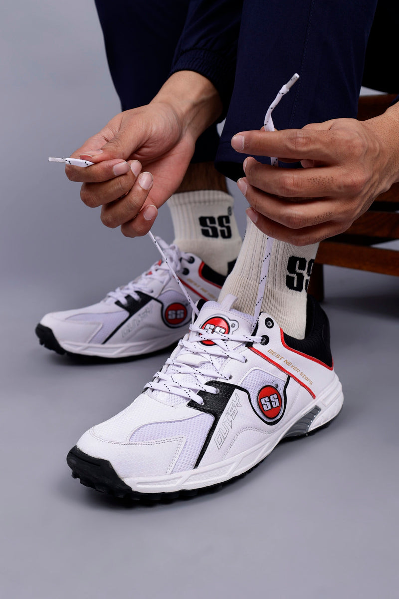 SS Gutsy cricket shoes – Black Ash Sports